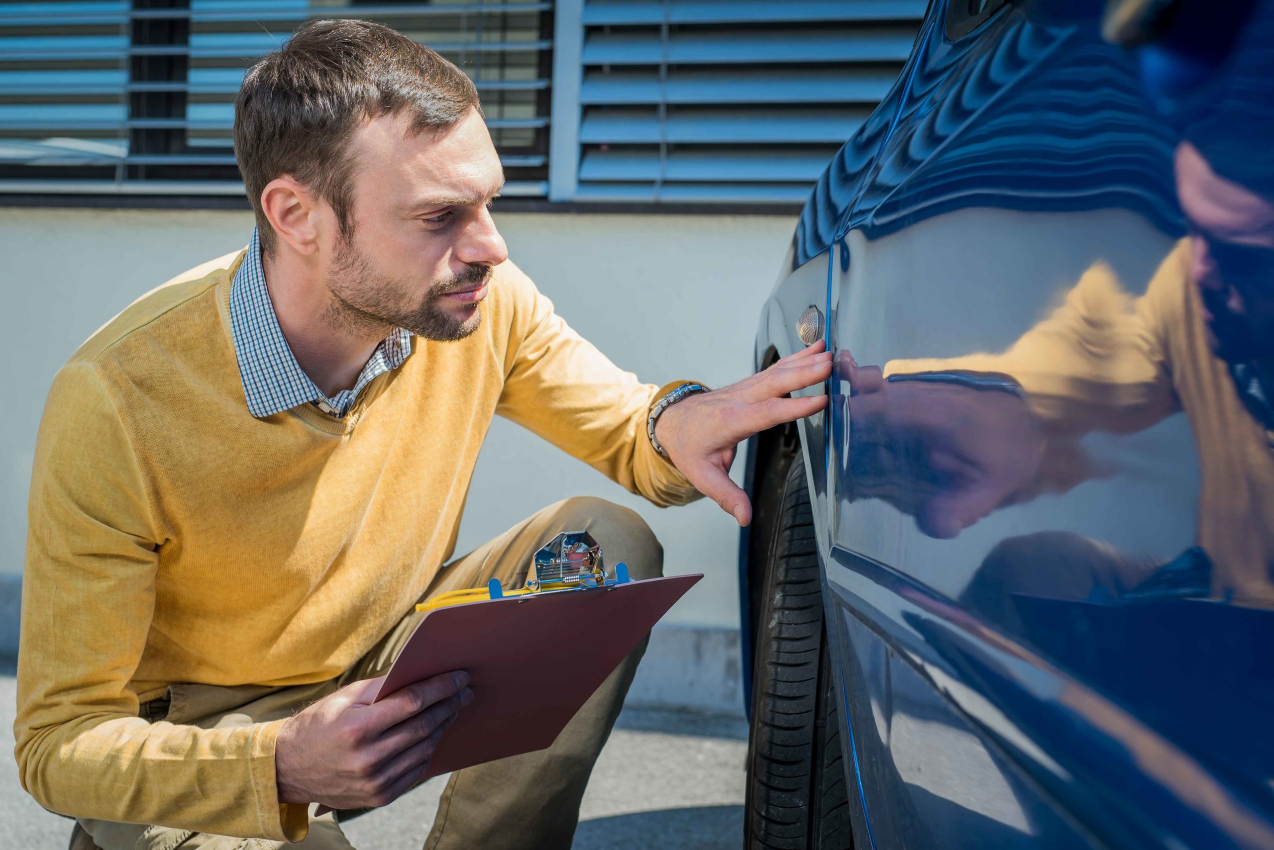 Why work in insurance? Discover why it's so appealing.